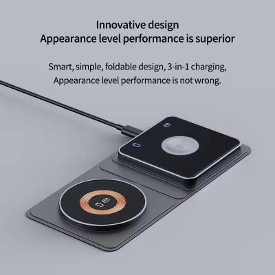 Cina Carica veloce da 15W 2 in 1 caricabatterie senza fili pieghevole con funzione QC3.0 e design magnetico in vendita