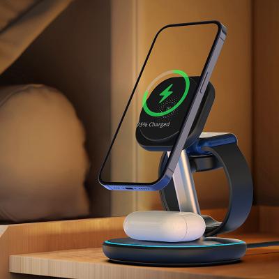 China Multifunctieladers 15W 3 in 1 draadloos oplaadstuk voor telefoon/horloge/oordopjes Te koop