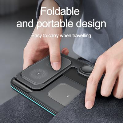 Cina 15W di ricarica rapida multifunzione 3 in 1 pieghevole caricabatterie senza fili Stand per Iphone 15 14 13 11 Pro Max in vendita