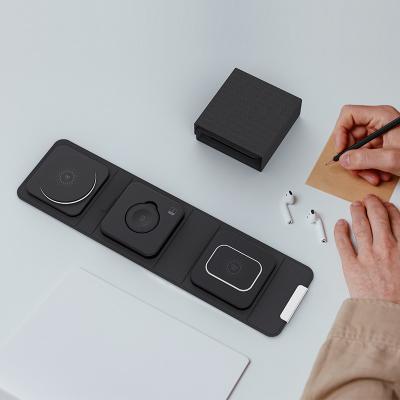 Китай Быстрое магнитное беспроводное зарядное устройство Private Mold QC3.0 продается