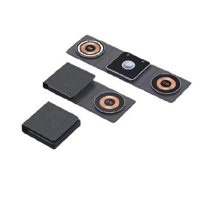 Cina Caricabatterie senza fili pieghevoli per cellulari 3 in 1 con design magnetico in vendita