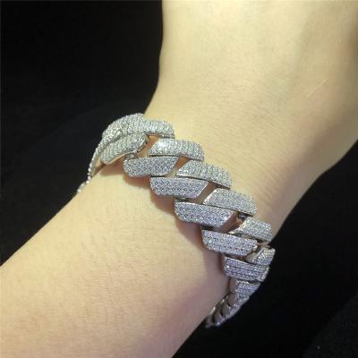 Cina Argento ghiacciato Vvs del braccialetto a catena 925 di Miami Moissanite Cuban Link per Jewelry Company in vendita