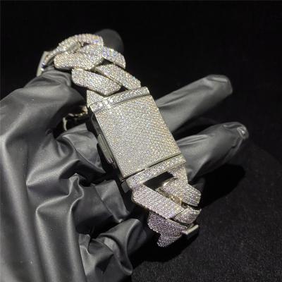 Cina regolazione cubana 925 Sterling Silver dell'artiglio del braccialetto a catena di 18mm Vvs Moissanite Hip Hop in vendita