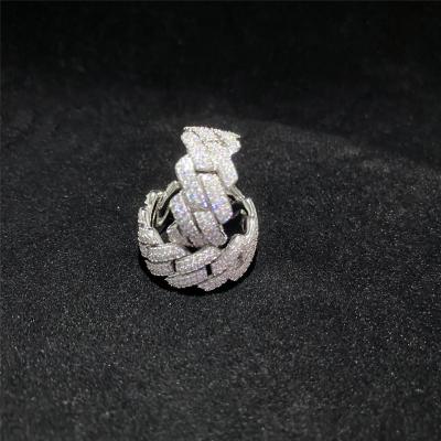 Cina L'eternità d'argento Ring Cuban Link Chai Band di Moissanite ha tagliato la regolazione dell'artiglio dell'oro 18K in vendita