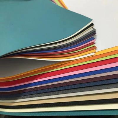 Cina Vibrante tessuto di chiusura a rotelle personalizzato in cioccolato per decorazioni colorate e luminose in vendita