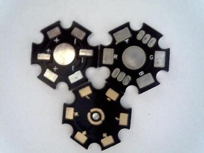 Cina L'esagono a un solo strato universale di 3W MCPCB XP-E, alluminio ha appoggiato il PWB LED senza piombo in vendita