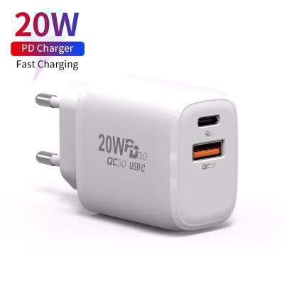 China 20W snel opladen Power Socket A C Travel Charger voor mobiele telefoons / laptops / projectoren Te koop