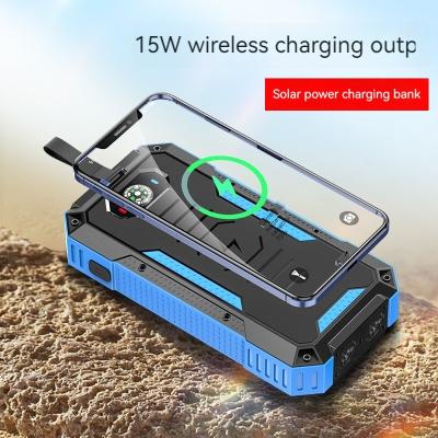 Cina Potenza di uscita 15W Private Mold Wireless Charging Solar Power Bank per iPhone 30000mAh in vendita