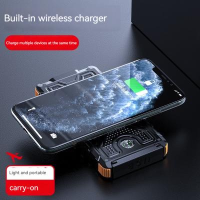 Cina Telefoni cellulari Dispositivi 10000mAh Banca di energia solare Con bussola E 2.1A uscita in vendita