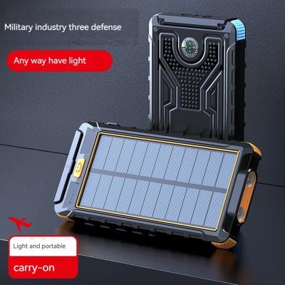 Cina Telefoni cellulari Dispositivi 10000mAh Banca di energia solare Con bussola E 2.1A uscita in vendita
