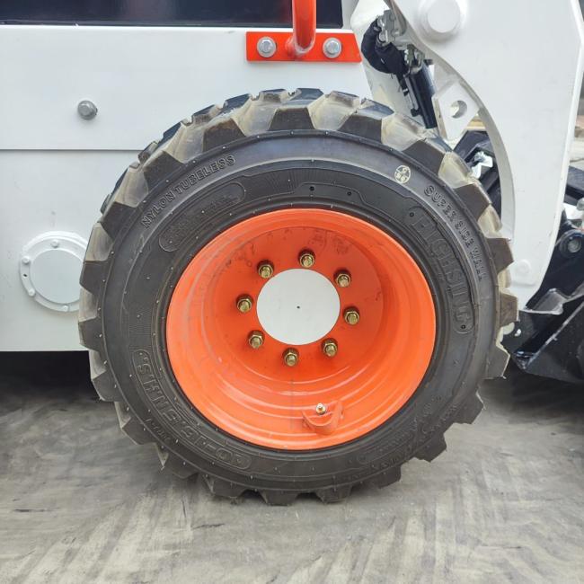 Small Forklift Slip Loader Multi-Function Diesel Loader Skid Steer Loader