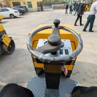 China Small Road Roller Walk-Behind Ride-on Compactor Mini Vibrating Roller Vibration for sale