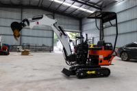 China New Crawler Small Hydraulic Micro Mini Excavator With Compact Robust Structure for sale