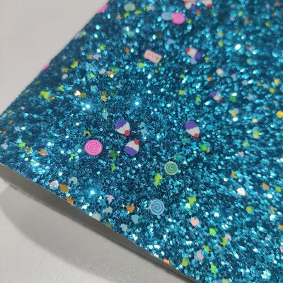 中国 0.7mm 54/55'摩耗の抵抗力があるきらめきの革生地 販売のため