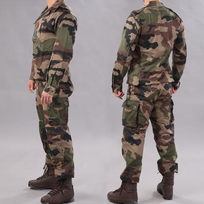 Cina Uniforme militari Bdu durevoli e funzionali con tecnologia di fusione senza saldature in vendita