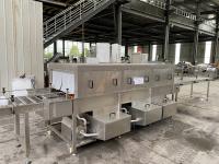 China Commercial High Spray Plastic Crate Washing Machine for sale