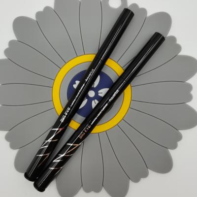 Cina Strumenti cosmetici 1.8mm liquidi di Pen Tip Size 1.5mm dell'eye-liner di stile di punta popolare del giro in vendita