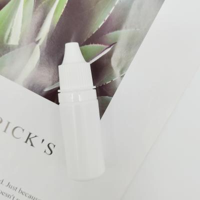 China 5 ml 10 ml PE plastic vloeibare oogdruppelfles met sabotagebestendige dop en punt Te koop