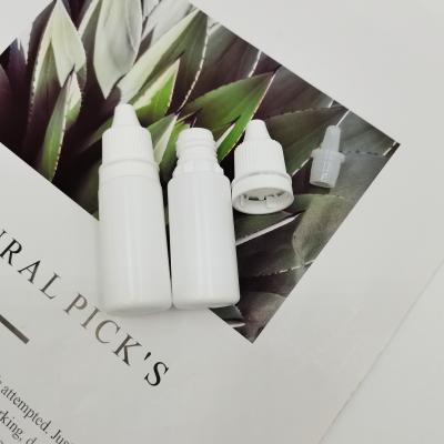 China 5 ml 10 ml PE plastic vloeibare oogdruppelfles met sabotagebestendige dop en punt Te koop