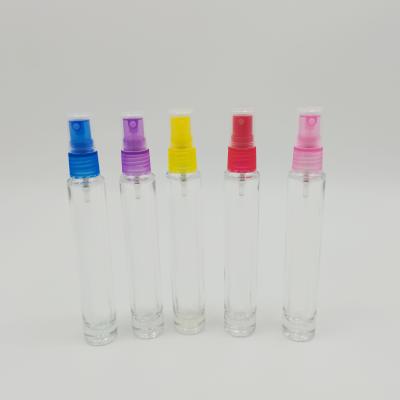 Cina 13/410 di chiusura profuma la vite costolata di Mini Mist Sprayer pp su colore su misura in vendita