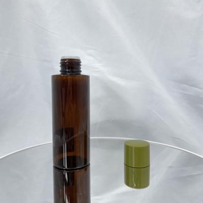 Cina prova UV d'imballaggio cosmetica di PCR della bottiglia ambrata dell'ANIMALE DOMESTICO 100ml con la guarnizione bianca in vendita