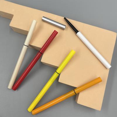 Cina penna cosmetica ermetica vuota di Pen Packaging Red Color Rotary di progettazione esile 3g in vendita
