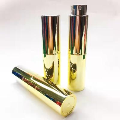 Cina Bottiglia sostituibile di fragranza della bottiglia su misura colore UV dello spruzzo di profumo di colore dell'oro di pendenza 10ML in vendita