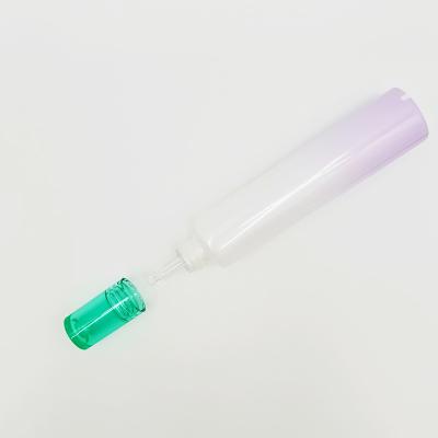 Cina Diametro vuoto su misura 25mm del cappuccio della radura dei tubi 20ml 40ml di compressione di colore per il gel dell'occhio in vendita