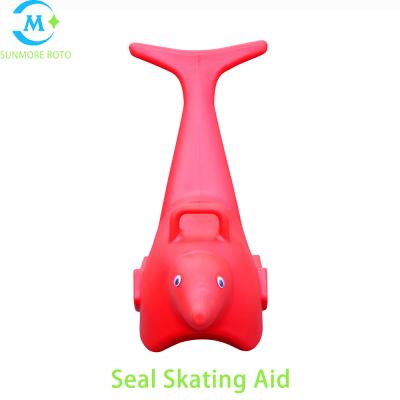 China OEM Cartoon Seal Rotomolded Skating Aid, Anti-Crack Cold Resistant PE Ice Skate Trainer For Indoor Ice Park for sale