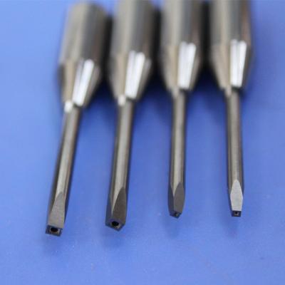 Cina Processo di carburo di tungsteno ugello a buco profondo in acciaio di tungsteno ultra-durabile in vendita