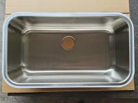 China Create a Modern and Functional Kitchen with a 30 Inch Undermount Kitchen Sink for sale