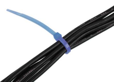 Cina Legame dello zip/fascio di cavi di nylon del legame di lan degli accessori del cavo con il piatto/indicatore adesivi in vendita