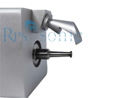 Cina 20ml/Min Ultrasonic Atomizing Nozzle 50Khz per rivestimento antimicrobico in vendita