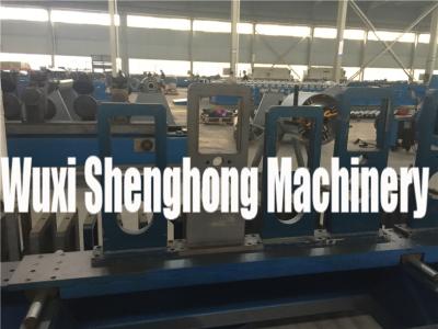 Cina Rotolo del tetto di serie della colonna del supporto che forma macchina, strato del tetto che fa macchina in vendita