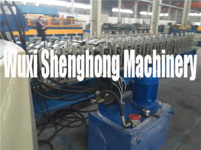 China Telhar/a chapa metálica painel de parede rola formando máquinas com colunas eretas à venda