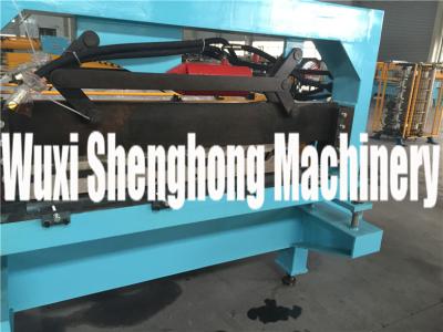 China Het Dakbroodje die van het douanemetaal Machine met 10 - 12m/Min vormen die Snelheid vormen Te koop