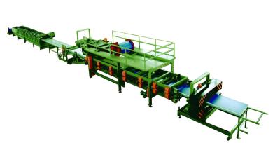 Cina Formazione del rotolo del pannello a sandwich di ENV e pressa di stampaggio con velocità di lavoro regolabile in vendita
