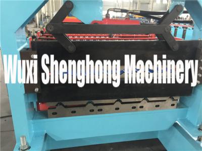 中国 7 インチ色のタッチ画面が付いている機械を形作る屋根のパネルの二重層ロール 販売のため