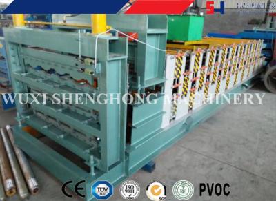 Cina Rotolo del pannello del tetto di tre strati che forma la linea dell'estrusione delle mattonelle metallo/della macchina in vendita
