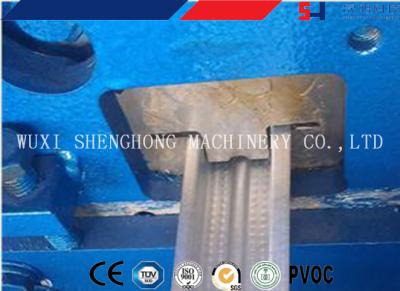 Cina La chiglia leggera della struttura d'acciaio lamina a freddo la formazione del rotolo completamente automatico a macchina che forma le linee in vendita