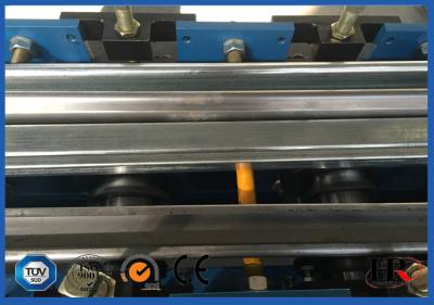 China De gemakkelijke Verrichting walst het Vormen van Machine Automatisch Ponsen voor koud het Kader van de Metaaldeur Te koop