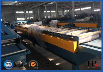 Cina 5T regolabili laminano a freddo la formazione della macchina il piatto d'acciaio colorato che lamina a freddo precedente in vendita