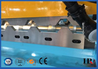 Cina 5T regolabili laminano a freddo la formazione della macchina il piatto d'acciaio colorato che lamina a freddo precedente in vendita