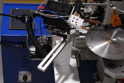 Cina Macchinario di trattamento termico dell'apparecchio di riscaldamento di induzione elettromagnetica in vendita