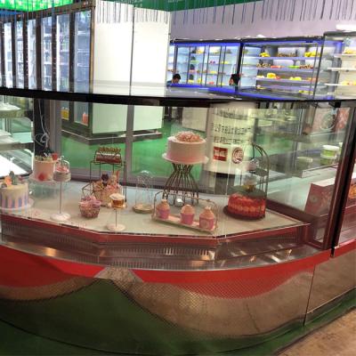 Cina Supermercato Sistema di raffreddamento ventilatore Display Cake Freezer For Pasticceria Dessert in vendita