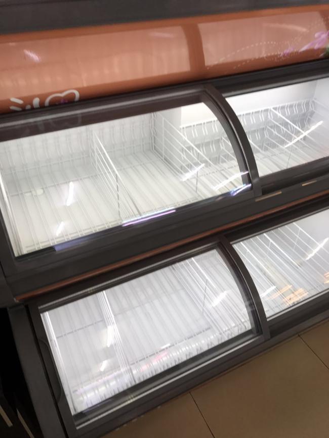 Commercial 3 layers Ice Cream Freezer With 3 tires display cabinet low temperature