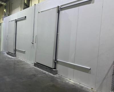 China Customizable Size Cold Storage Room with Hard Polyurethane Foam and Auto Electrical Defrost for Optimal Food Preservation for sale
