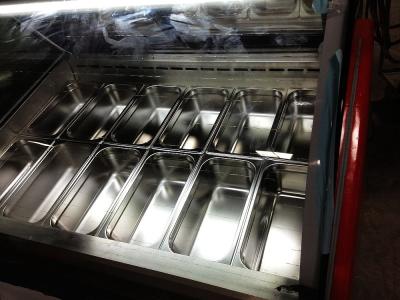 China Portable Ice Cream Display Freezer With Cooling System Under Bottom for sale