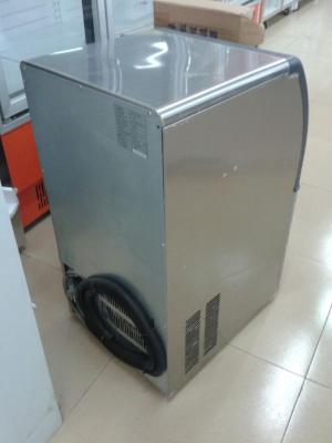 중국 빠른 주류및음료 냉방을 위한 크리스탈 스퀘어 제빙기 220 볼트 판매용