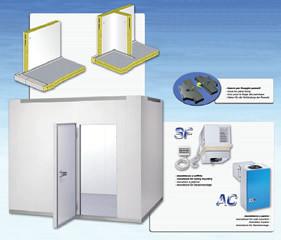 China Large Cool Room Storage 105 Cubic Meter , Double Side Painting Steel Cold Room for sale